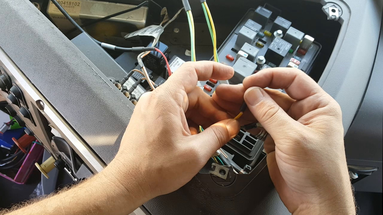 FMS - Mack: 2-Pin Engine Data Connections