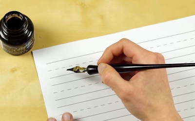 The Art of Calligraphy: Roundhand Script - Mastering the Pen