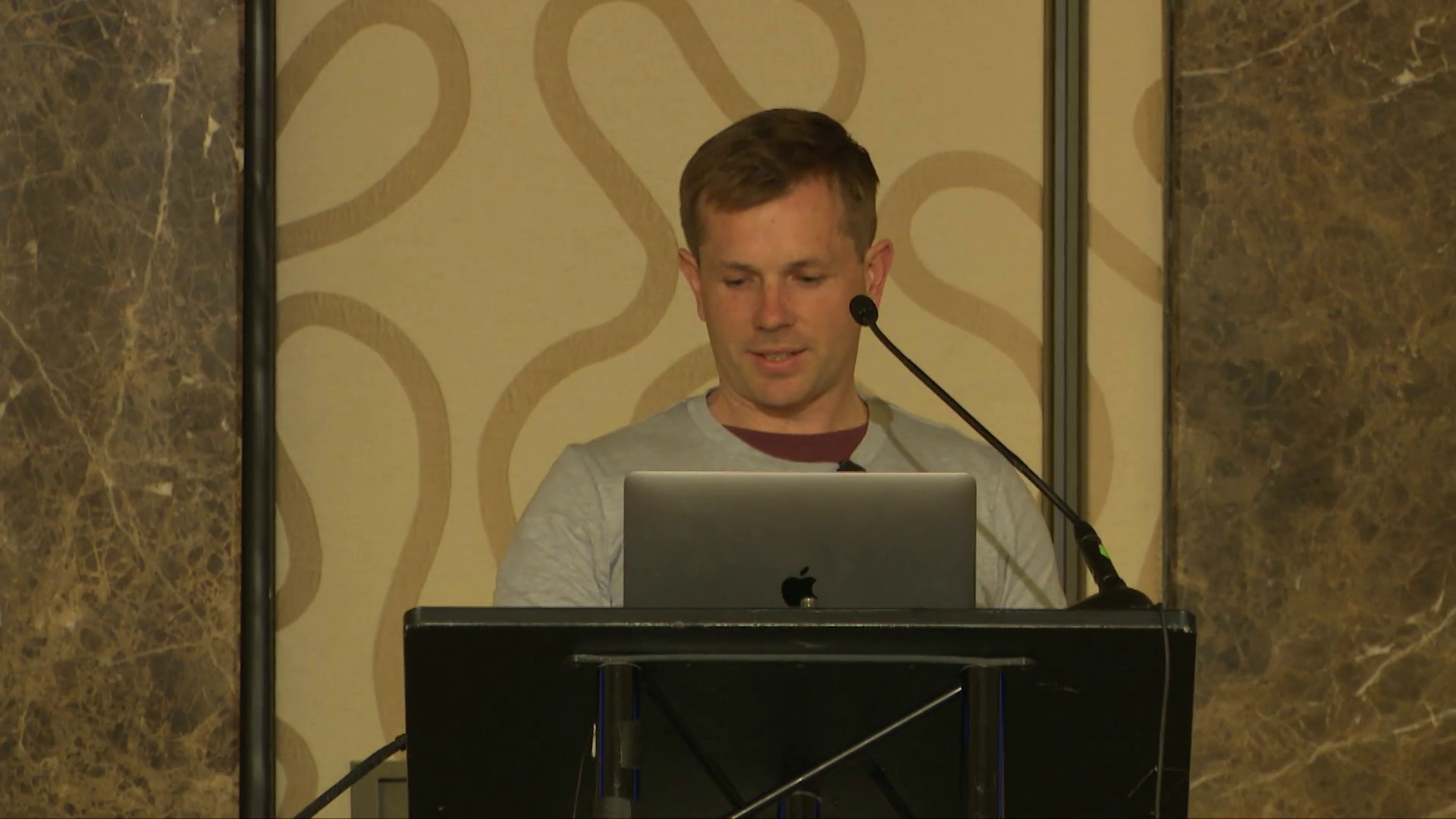 Accelerating Analytics with Apache Arrow - RStudio