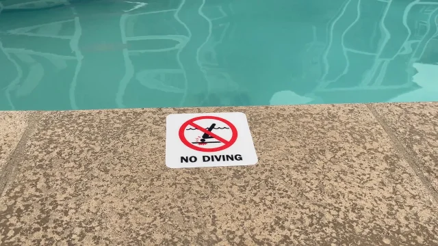 Swimming Pool Depth Markers – Save 10% on Vinyl Depth Markers