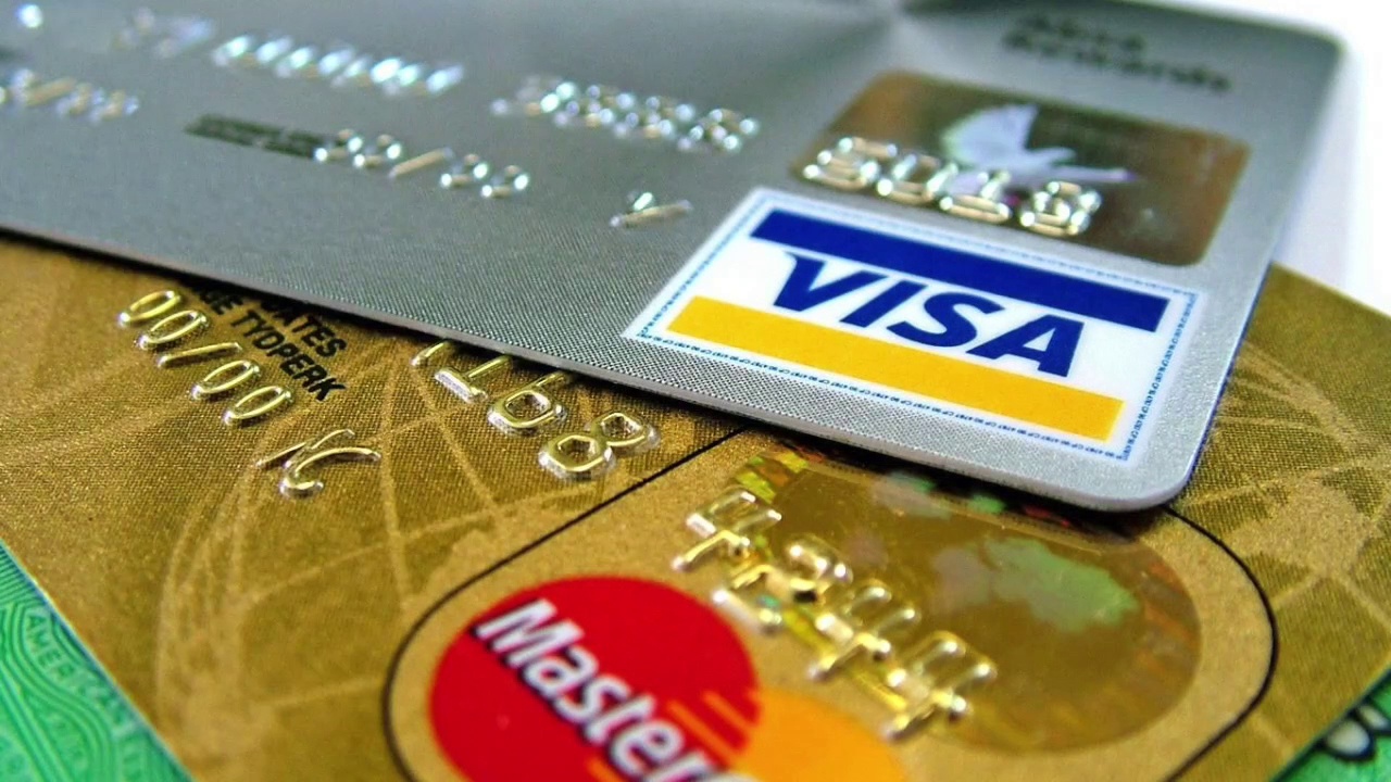 Credit Versus Debit Cards from MIDFLORIDA Credit Union