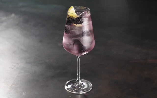 Watch Blackcurrant Spritz recipe - Cocktail Club
