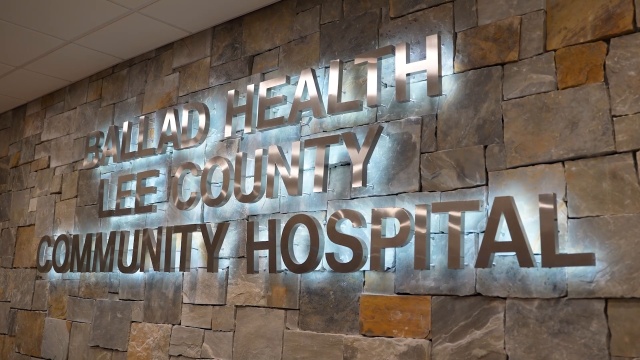 Lee Memorial Hospital Logo