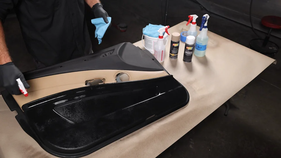 ColorBond LVP Universal Leather, Vinyl & Plastic Spray Paint 12 oz.