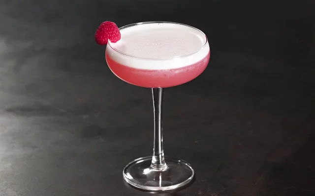 Watch Foamy Raspberry Daiquiri recipe - Cocktail Club