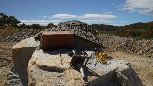 Boulder Buster Australia – We are Australia’s No.1 boulder busters.