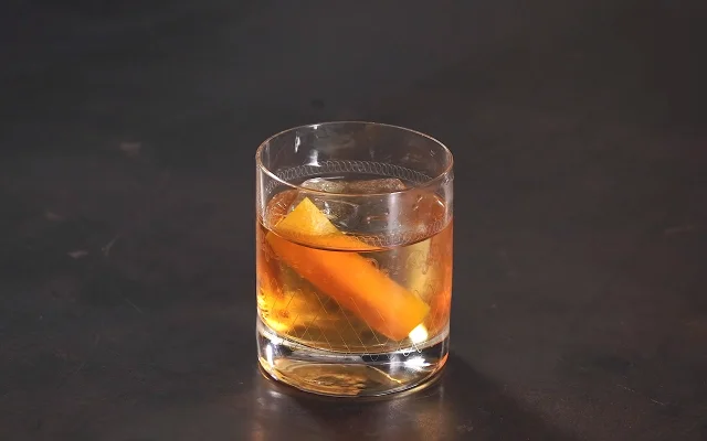 Watch Scotch Old Fashioned recipe - Cocktail Club