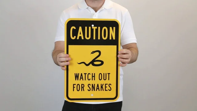 Snake Warning Signs | Rattlesnake Warning Signs